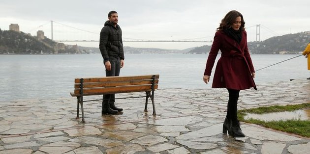 İlişki Durumu Karışık 31. Bölüm İzle - İlişki Durumu Karışık dizisi